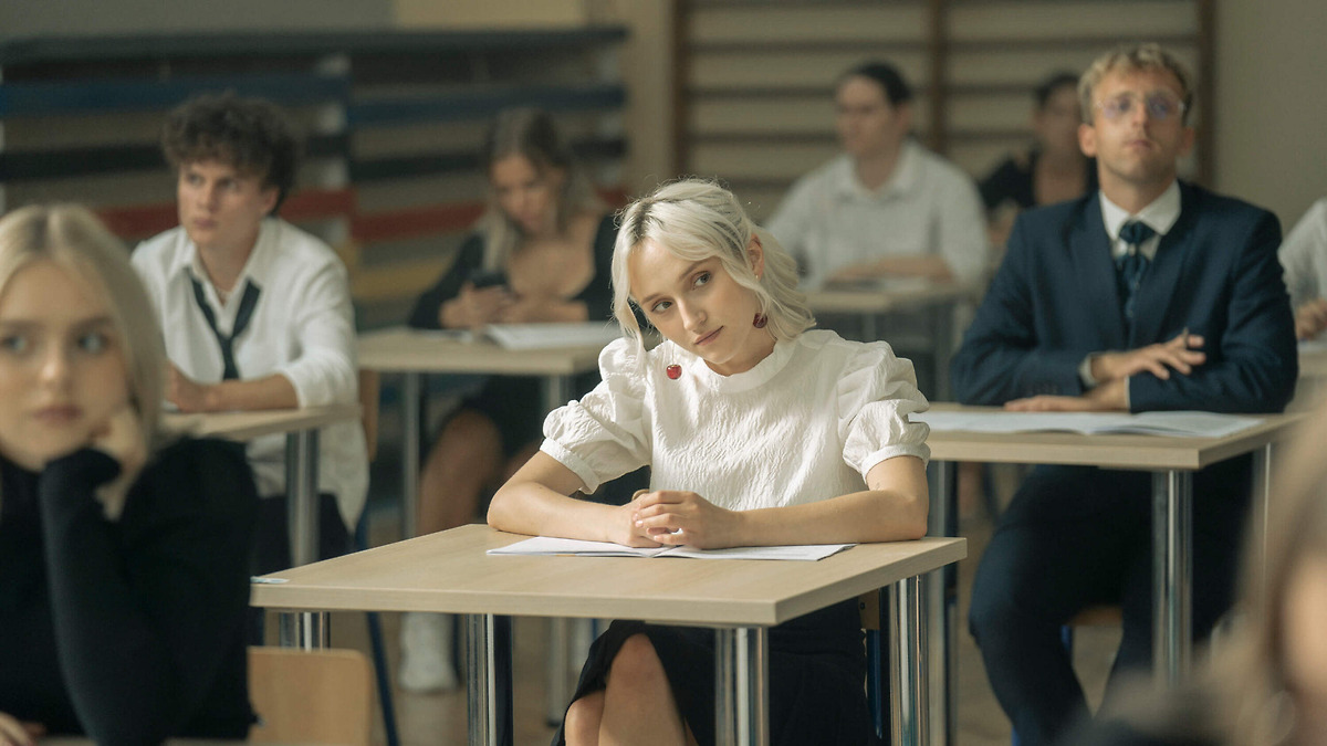 ‎Graduation Heist (2025) directed by Mikołaj Piszczan • Reviews, film + cast • Letterboxd