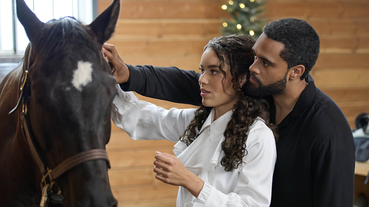 ‎Unwrapping Christmas: Mia's Prince (2024) directed by Amy Force • Reviews, film + cast • Letterboxd