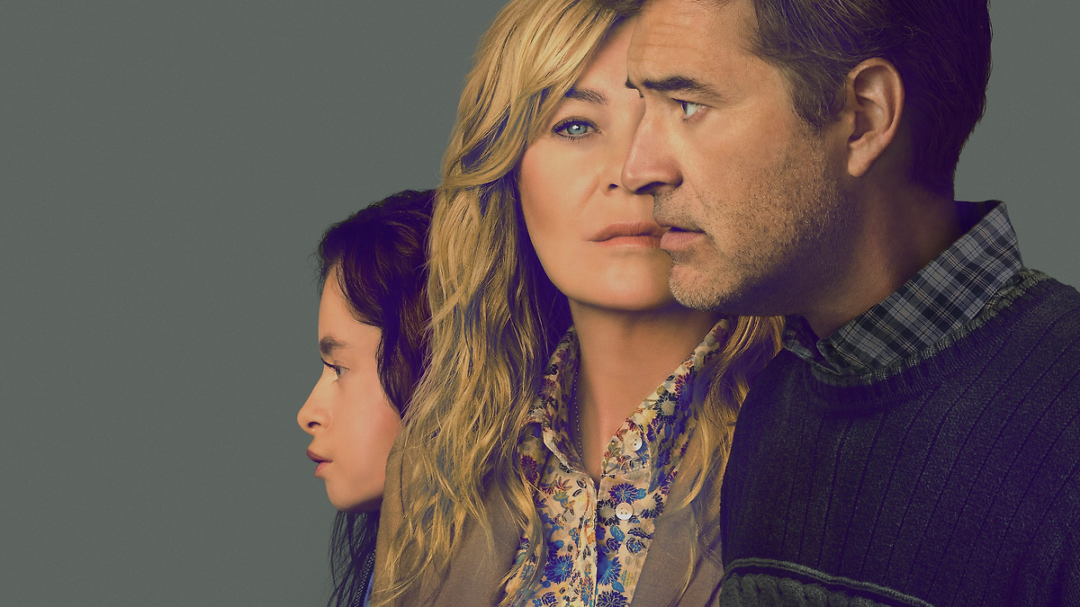 ‎Good American Family (2025) directed by Liz Garbus, Stacie Passon et ...