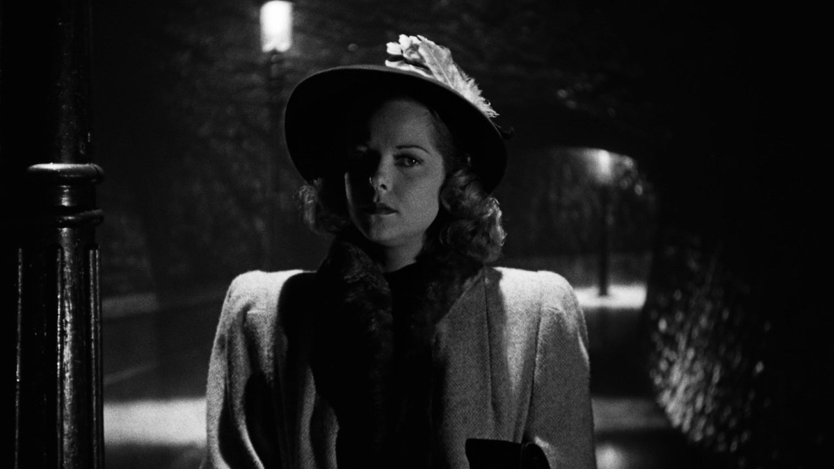 Cat People’ watched by Vaguely Critical • Letterboxd