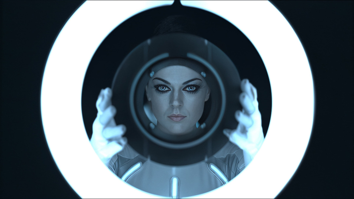 TRON: Legacy’ review by Danielle • Letterboxd