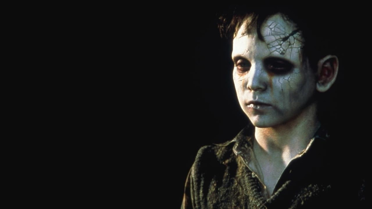 The Devil's Backbone’ review by Kyler • Letterboxd