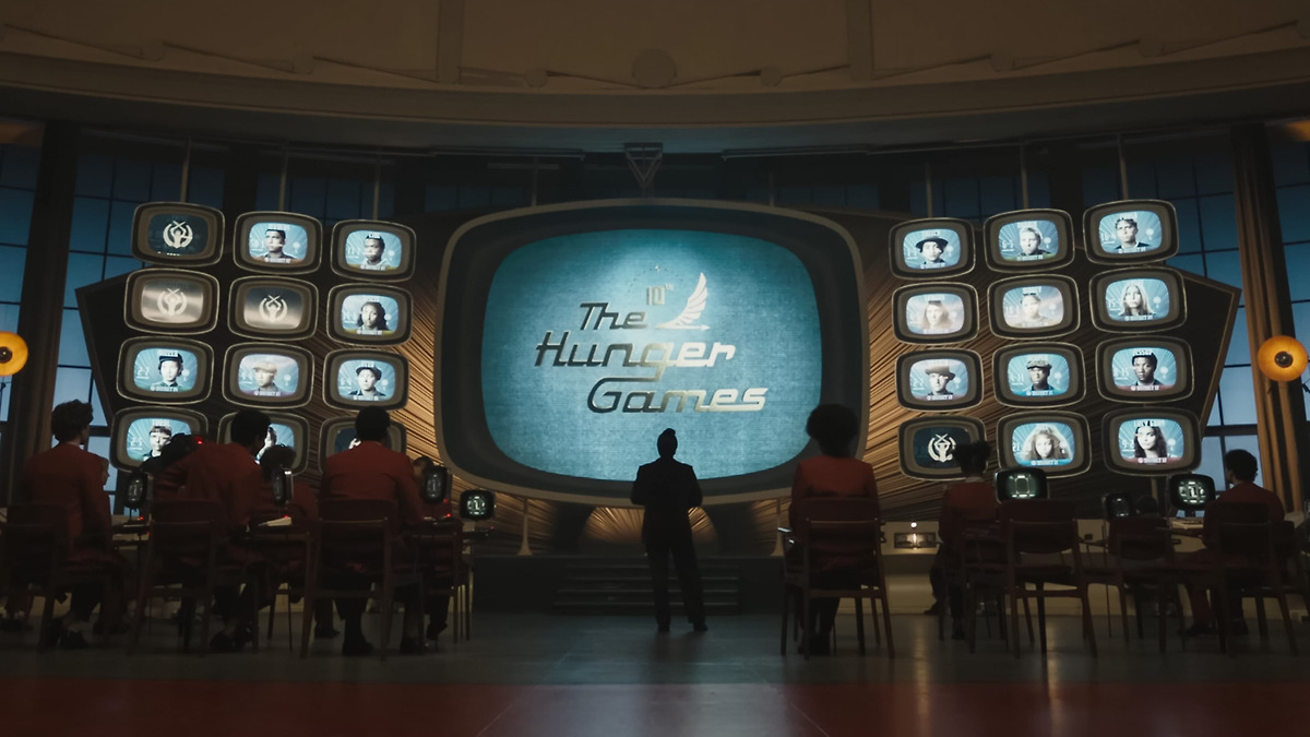 The Hunger Games: The Ballad of Songbirds & Snakes’ review by júlia ⛧ﾐ ...