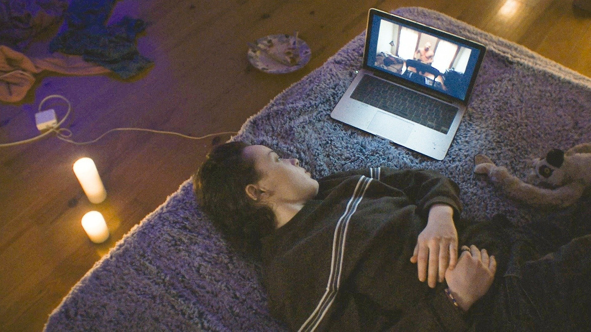 We're All Going to the World's Fair’ review by Rachel • Letterboxd