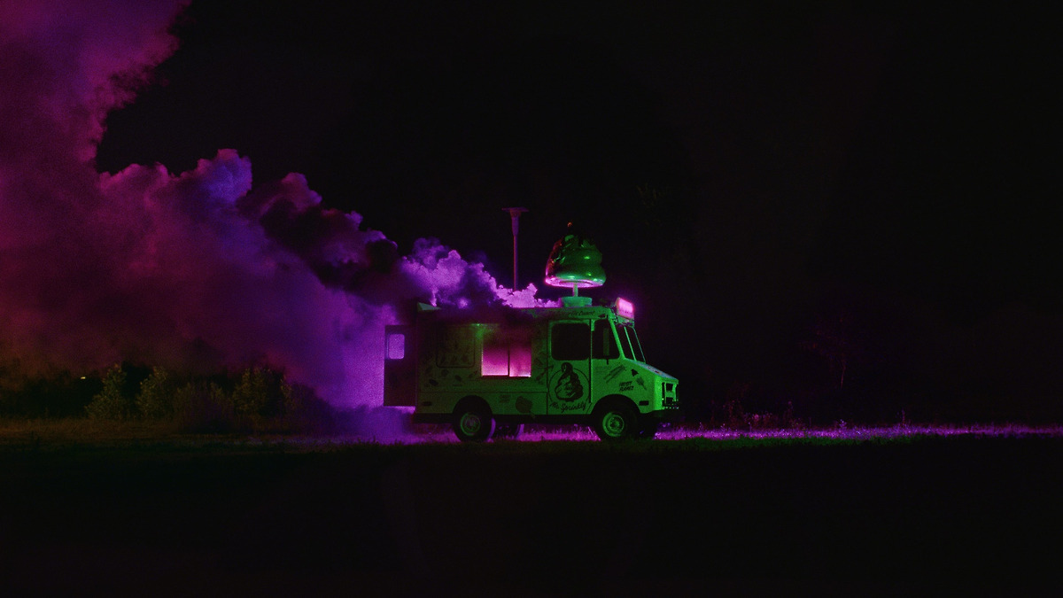 I Saw the TV Glow’ review by VRS03 • Letterboxd