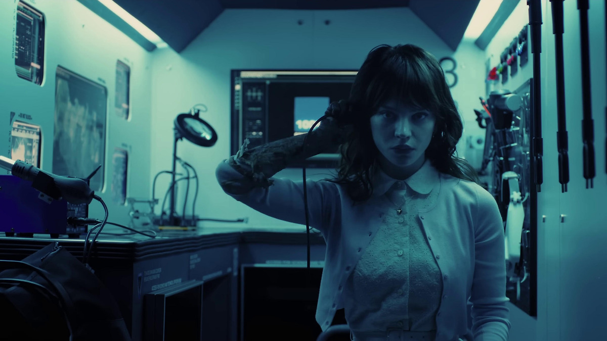 Companion’ review by Blue Ghosts • Letterboxd