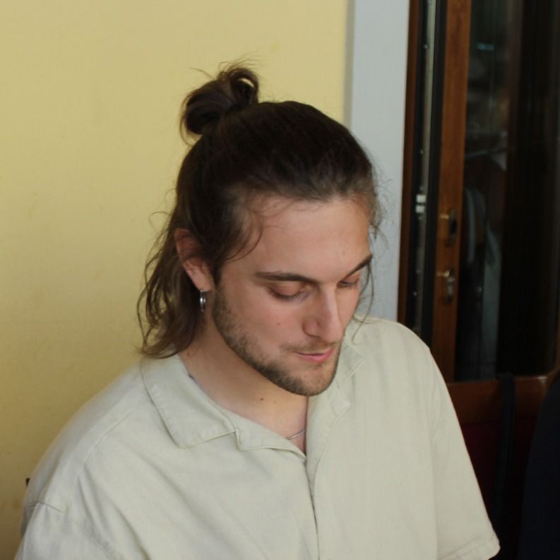 ‎Arantes Matteo Paixão de Silva Da Re Santis Aveíro Moeria’s profile ...