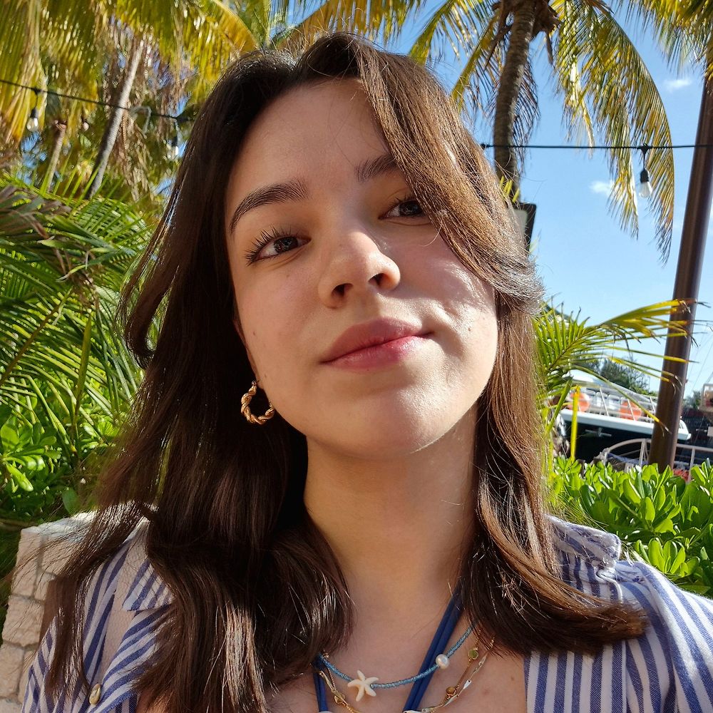 ‎Andrea V.’s profile • Letterboxd