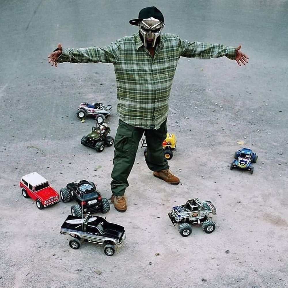 ‎TOMOHOK’s profile • Letterboxd