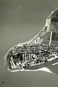 ‎Urk (1922) directed by Willy Mullens • Reviews, film + cast • Letterboxd