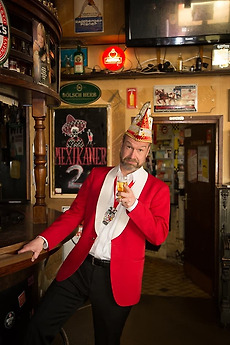 ‎Volker Weininger: Der Sitzungspräsident "Solo!" (2024) • Film + cast ...