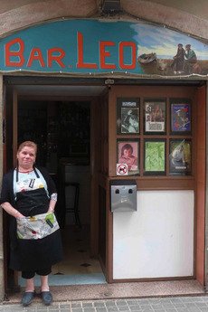 ‎Bar Leo (2009) • Film + cast • Letterboxd