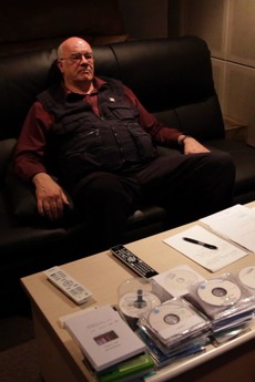 ‎Tony Rayns, the Not-So-Distant Observer (2012) directed by Seo Won-tae ...