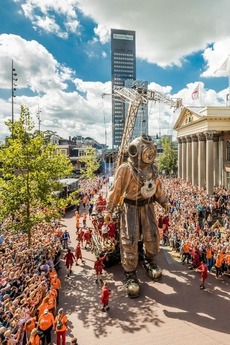 ‎De reuzen in Leeuwarden (2018) • Film + cast • Letterboxd