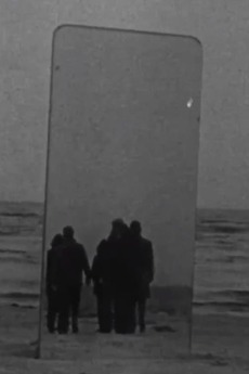 ‎Mijkrēšļa rotaļa ar spoguli (1972) directed by Ivars Skanstiņš • Film ...