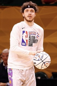 ‎White Men Can't Jump (2023) directed by Calmatic • Film + cast ...