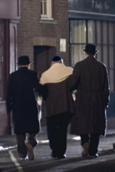 ‎The 10th Man (2006) directed by Sam Leifer • Film + cast • Letterboxd