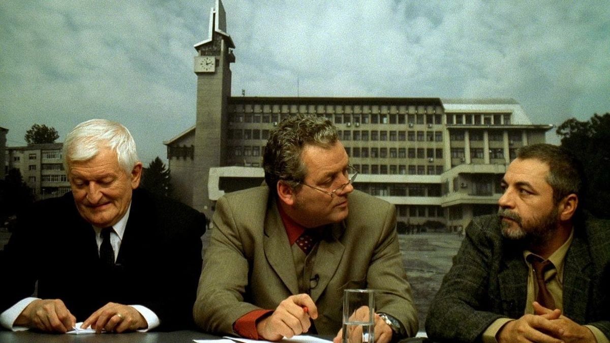 ‎12:08 East of Bucharest (2006) directed by Corneliu Porumboiu ...