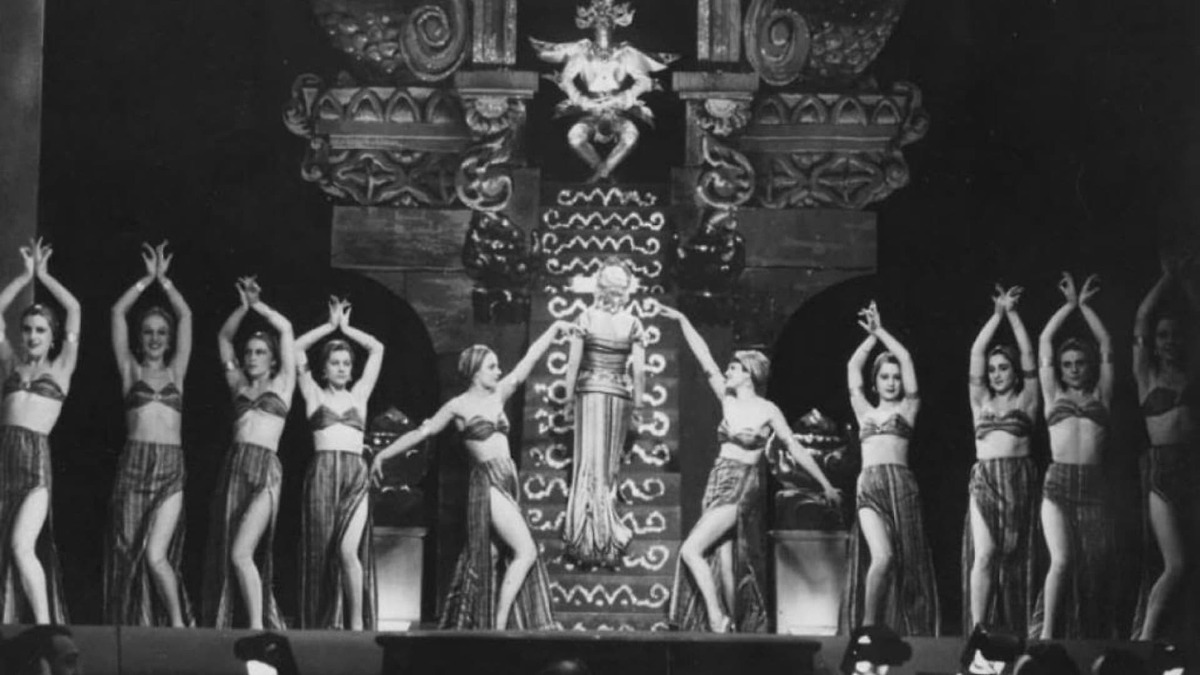 ‎Divine (1935) directed by Max Ophüls • Reviews, film + cast • Letterboxd