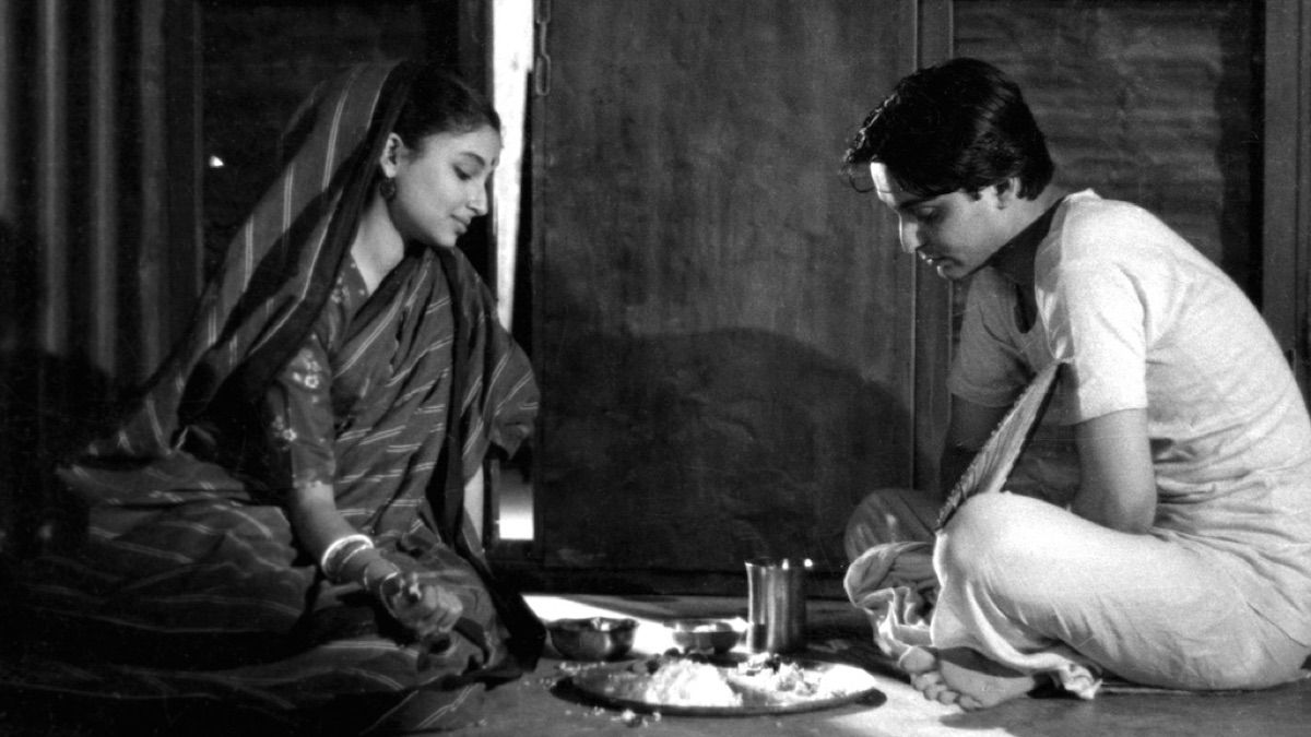 Apur Sansar’ watched by konvikted • Letterboxd