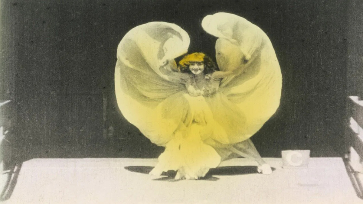‎Danse serpentine (Annabelle) (1895) directed by William Heise, William ...