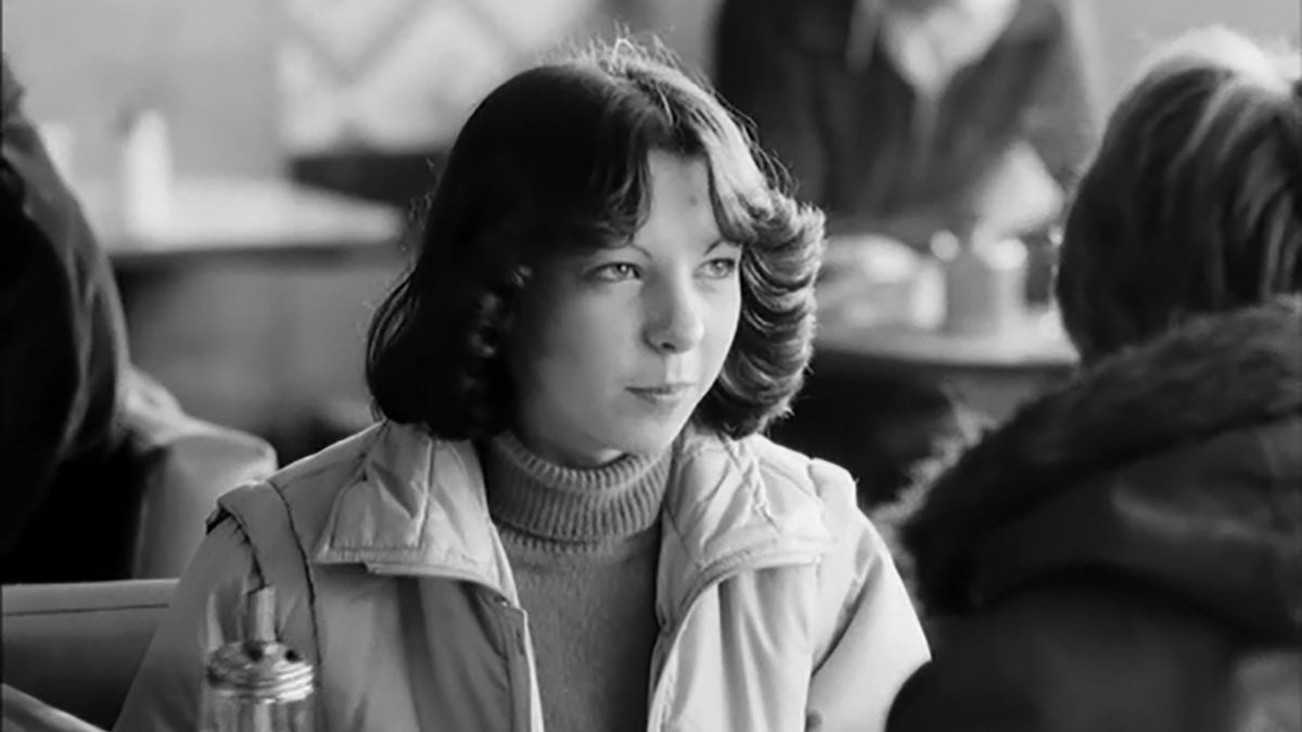 Looks and Smiles’ review by Russell Jones • Letterboxd