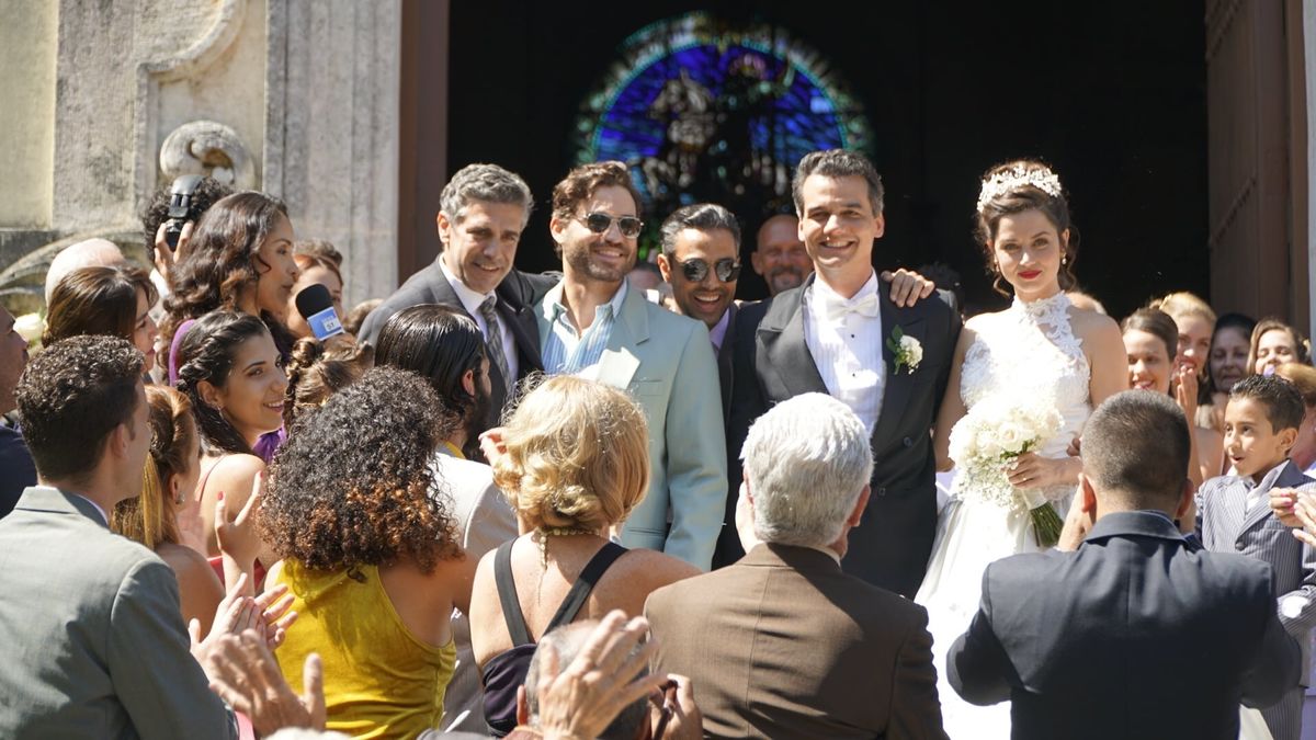 ‎Wasp Network (2019) directed by Olivier Assayas • Reviews, film + cast ...