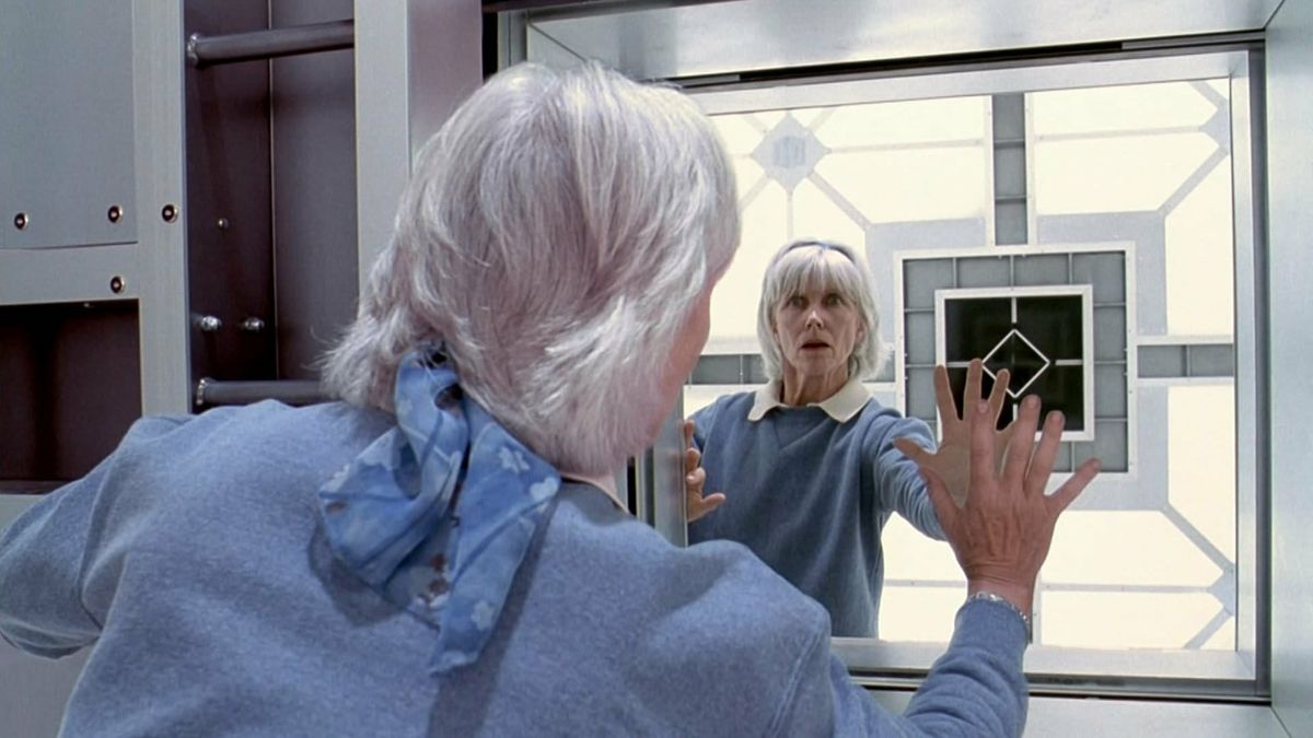 Cube 2: Hypercube’ review by doppelgangerdev • Letterboxd