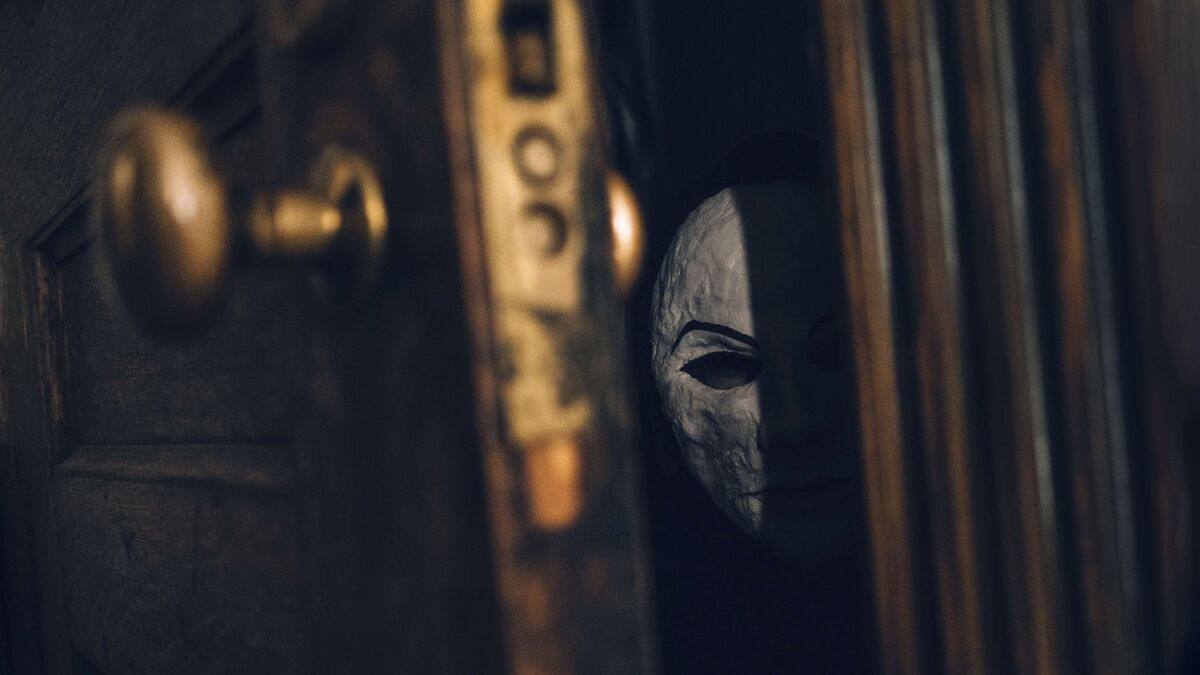 ‎Seance (2021) directed by Simon Barrett • Reviews, film + cast ...