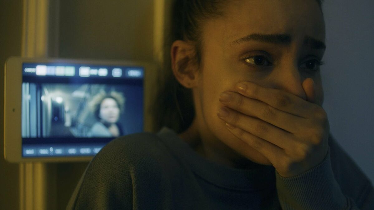 ‎Songbird (2020) directed by Adam Mason • Reviews, film + cast • Letterboxd