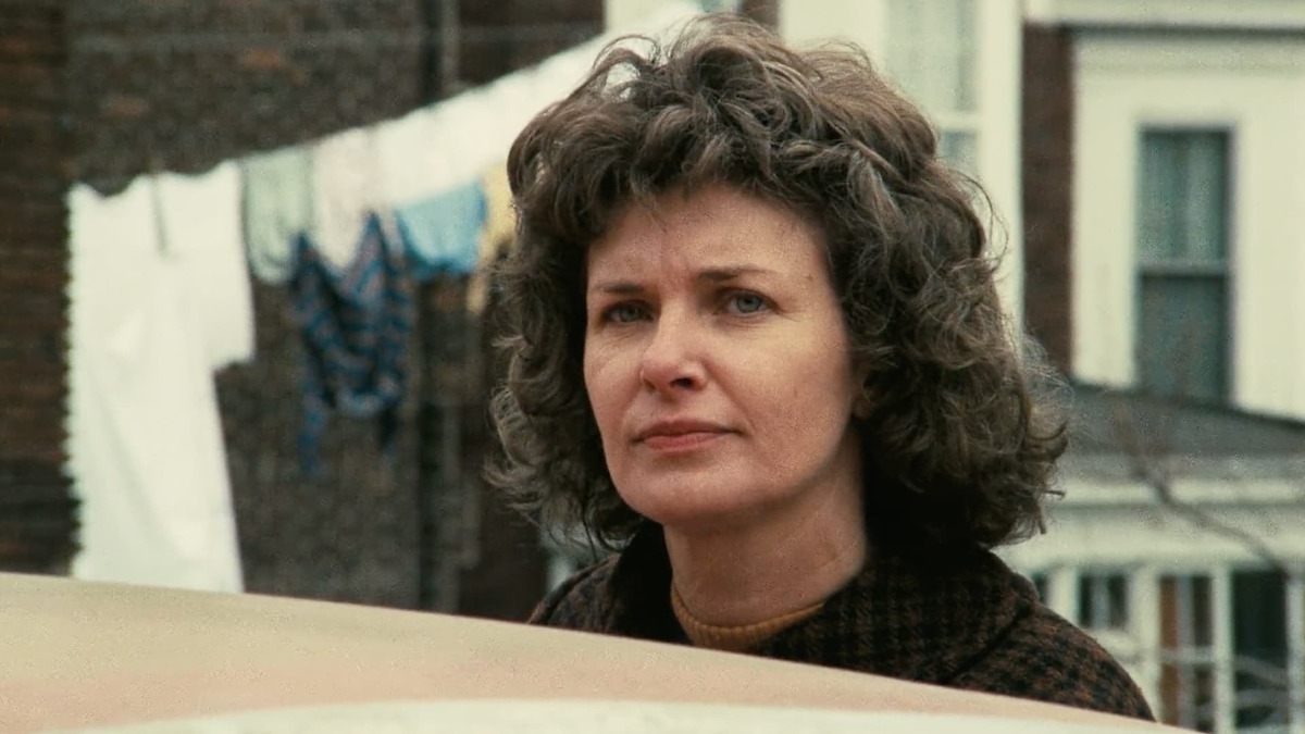 The Effect of Gamma Rays on Man-in-the-Moon Marigolds’ review by ...