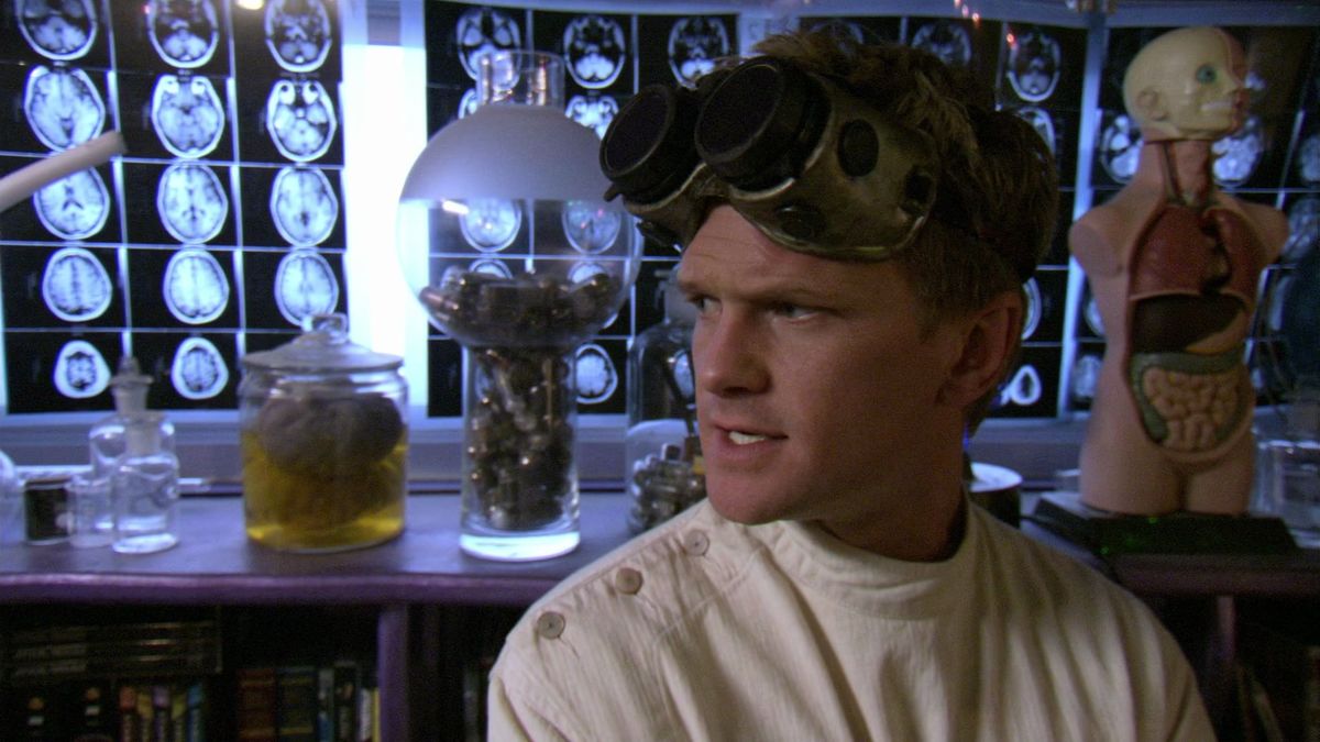 ‎Dr. Horrible's Sing-Along Blog (2008) directed by Joss Whedon ...