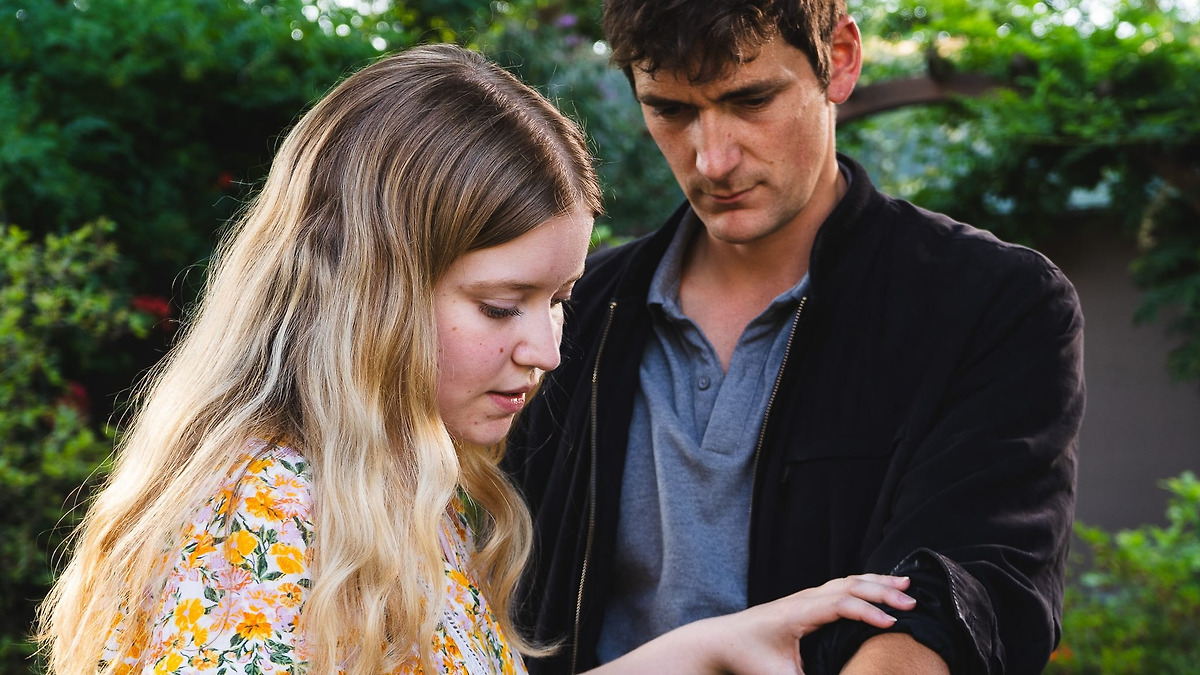 ‎The dry loop directed by Victor Lepesant • Film + cast • Letterboxd