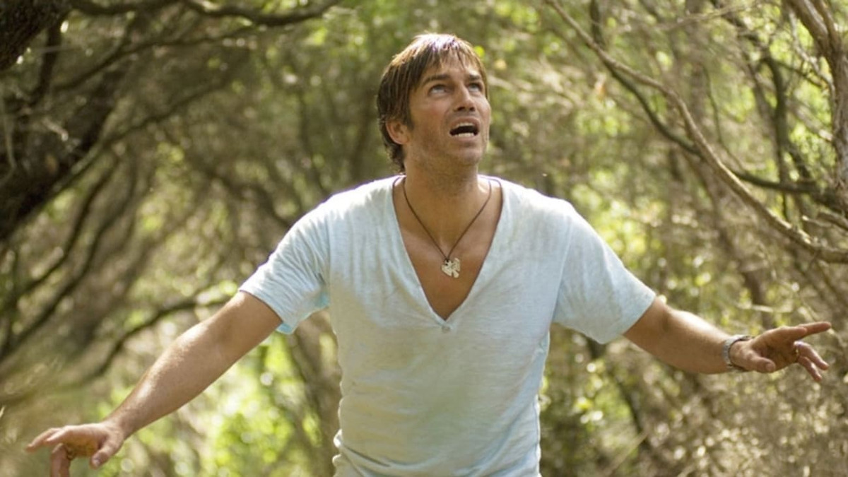 ‎Long Weekend (2008) directed by Jamie Blanks • Reviews, film + cast ...