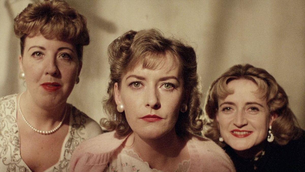 Distant Voices, Still Lives’ review by Milo • Letterboxd