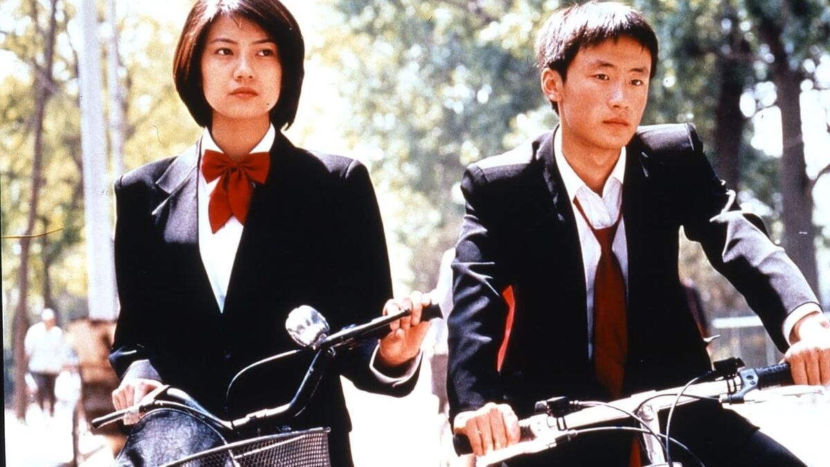 ‎Beijing Bicycle (2001) directed by Wang Xiaoshuai • Reviews, film + cast • Letterboxd