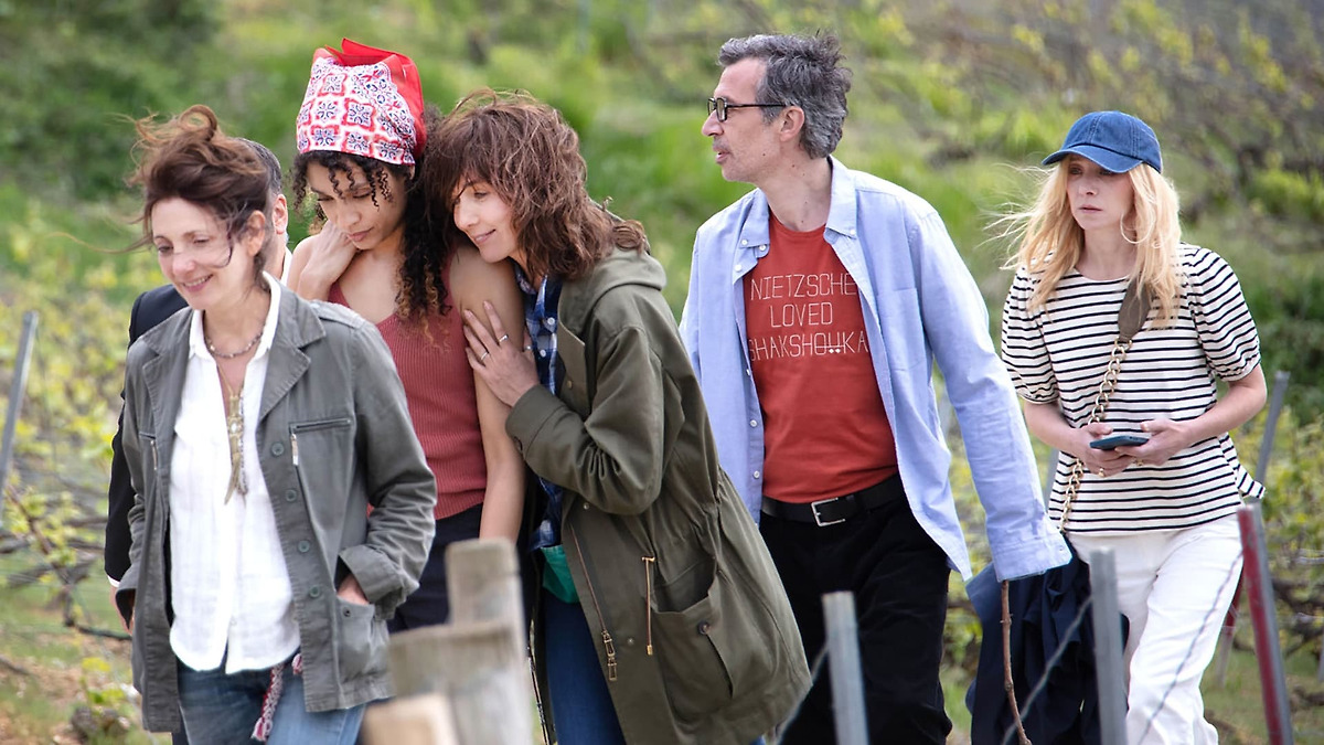 ‎Champagne ! (2022) directed by Nicolas Vanier • Reviews, film + cast ...