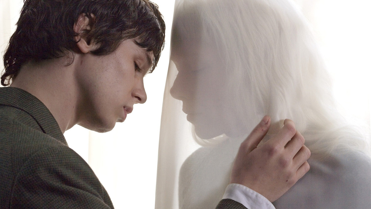 ‎Blind (2007) directed by Tamar van den Dop • Reviews, film + cast • Letterboxd