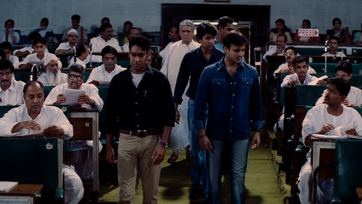 ‎Yuva (2004) directed by Mani Ratnam • Reviews, film + cast • Letterboxd
