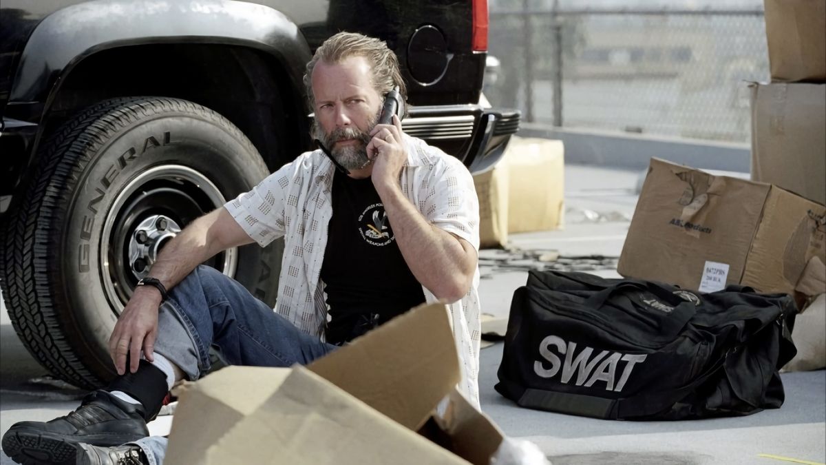 ‎Hostage (2005) directed by Florent-Emilio Siri • Reviews, film + cast ...