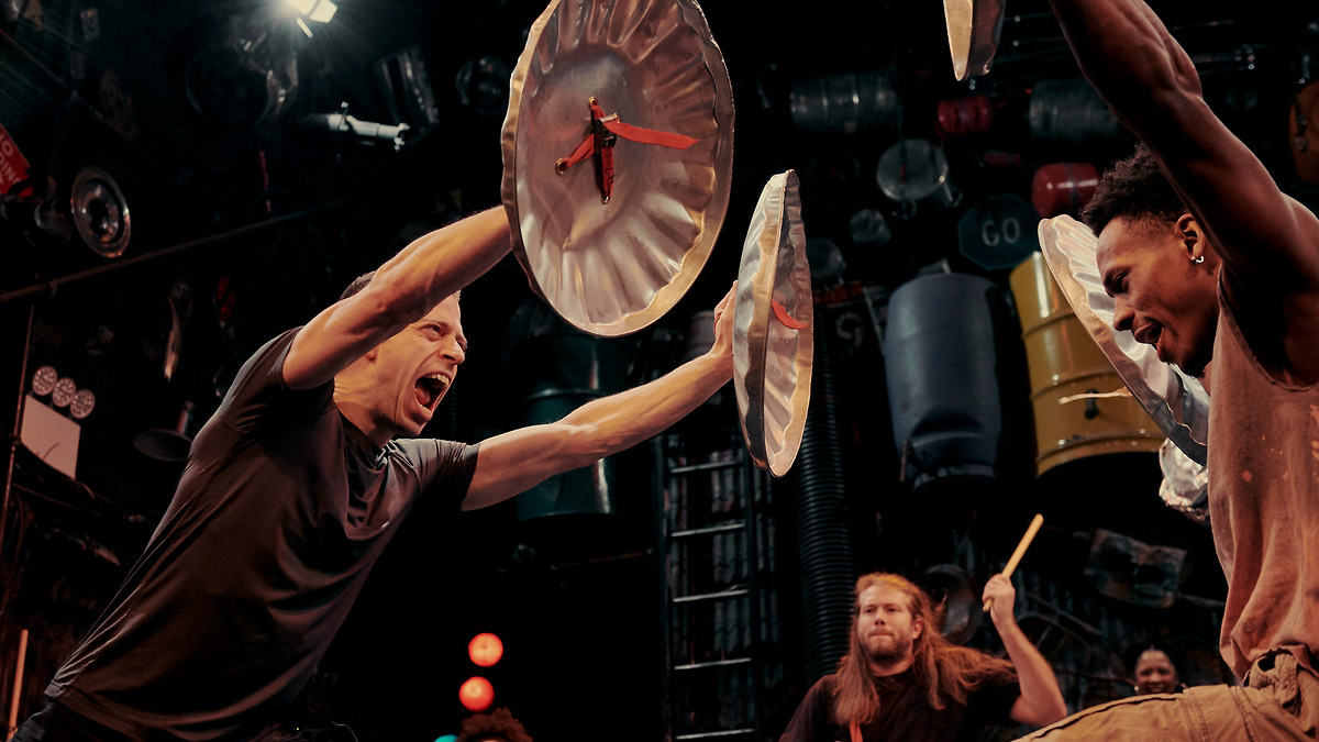 ‎Stomp: Out Loud (1997) directed by Steve McNicholas, Luke Cresswell ...