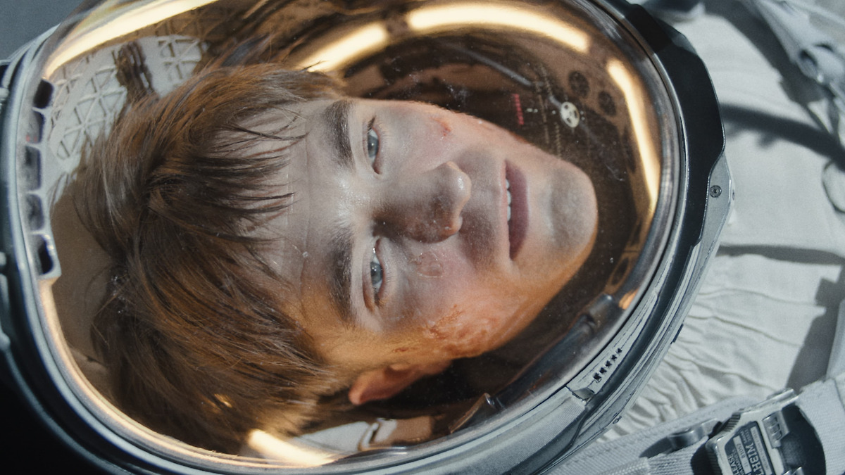 Mickey 17’ review by Vivian The Espurr Girl 🏳️‍⚧️🍉 • Letterboxd