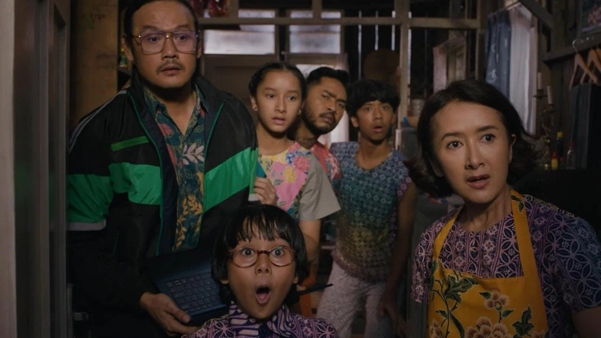 ‎Keluarga Super Irit (2025) directed by Danial Rifki • Reviews, film ...