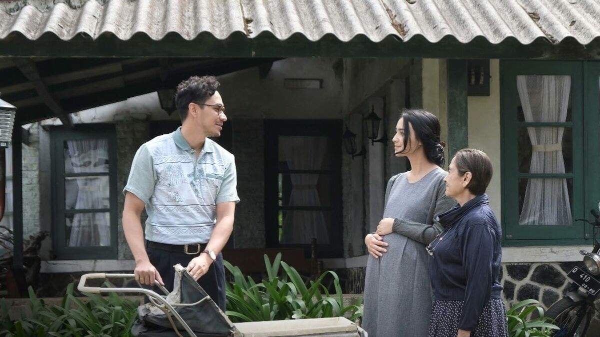 ‎Asih (2018) directed by Awi Suryadi • Reviews, film + cast • Letterboxd