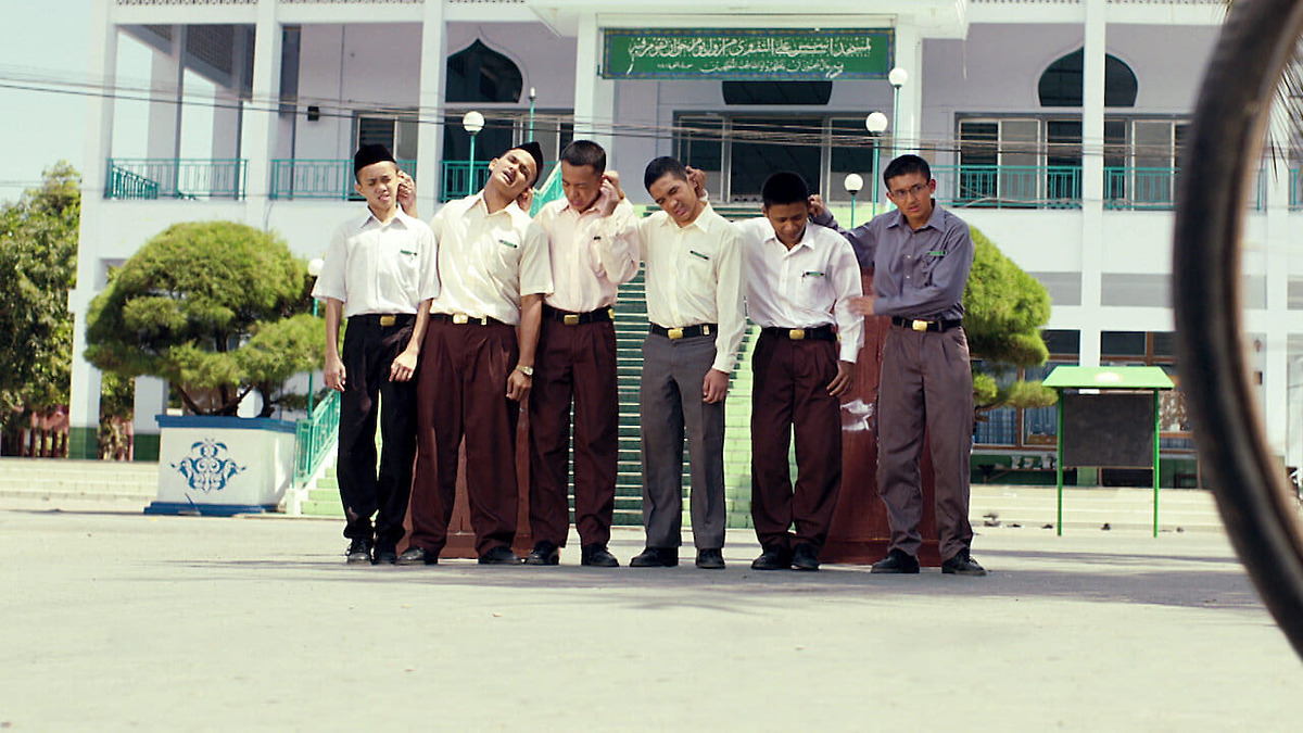 Negeri 5 Menara’ review by arieindienesia • Letterboxd