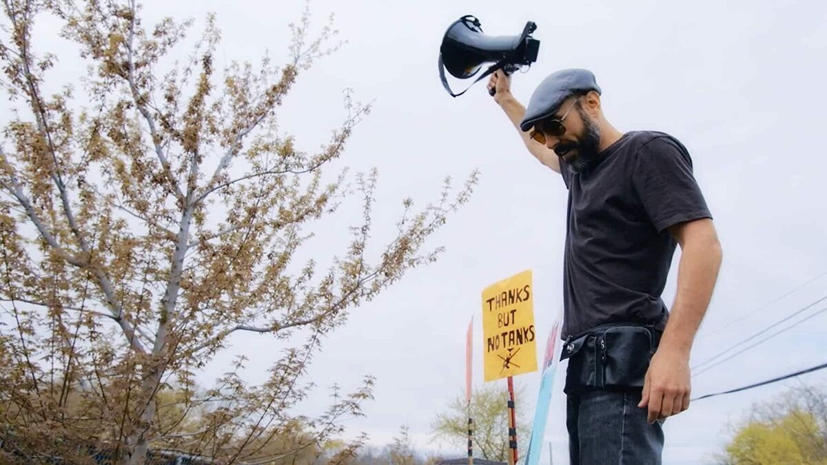 ‎The Walrus and the Whistleblower (2020) directed by Nathalie Bibeau ...