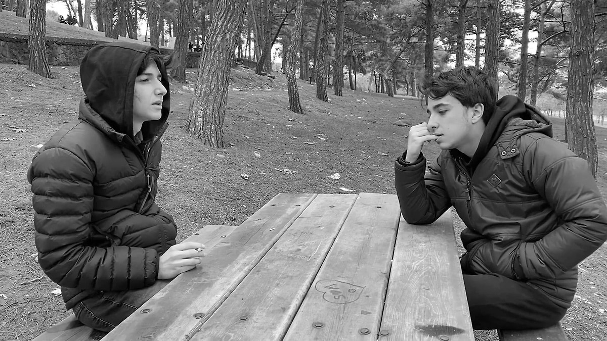 ‎Ahraz (2022) directed by Haktan Öztürk • Reviews, film + cast • Letterboxd