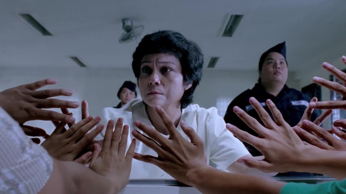 ‎The Flor Contemplacion Story (1995) directed by Joel Lamangan ...