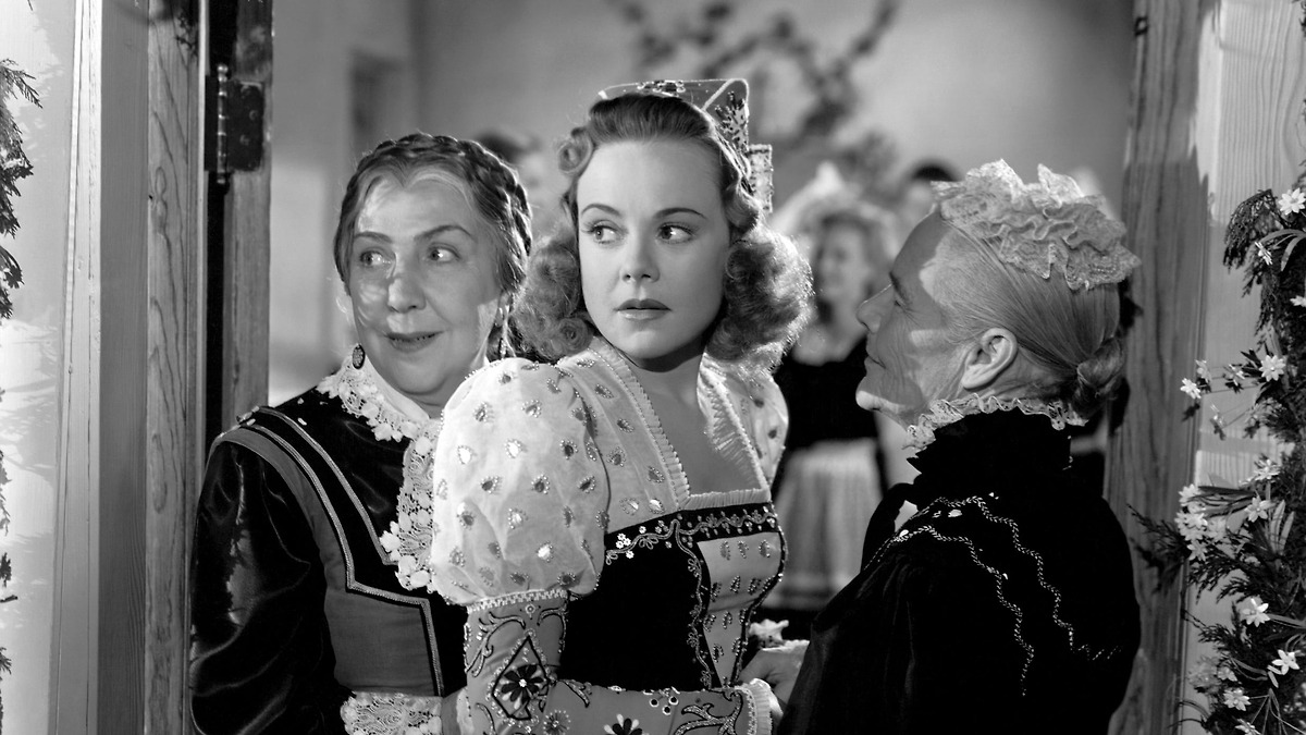 ‎Iceland (1942) directed by H. Bruce Humberstone • Reviews, film + cast • Letterboxd