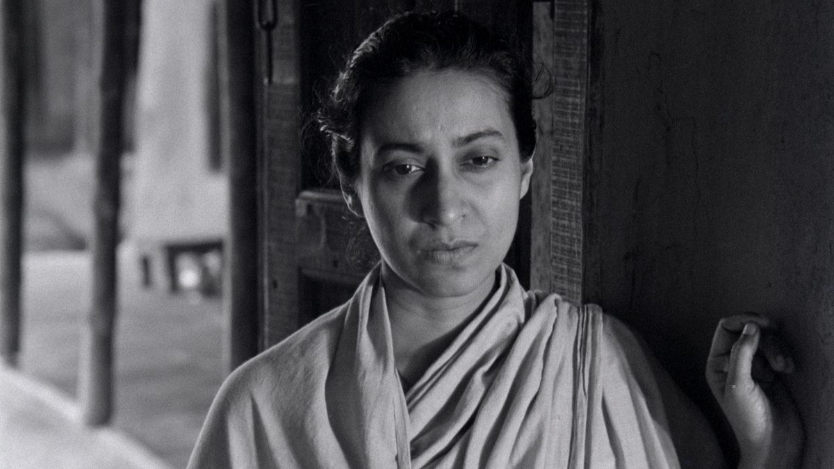 ‎Aparajito (1956) directed by Satyajit Ray • Reviews, film + cast ...